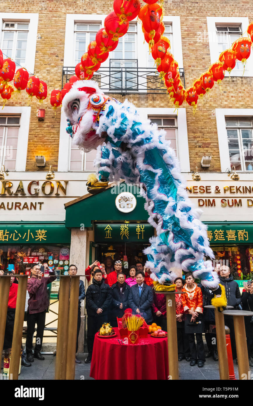 England, London, Chinatown, Chinese New Year Parade, Lion Dance Stock ...