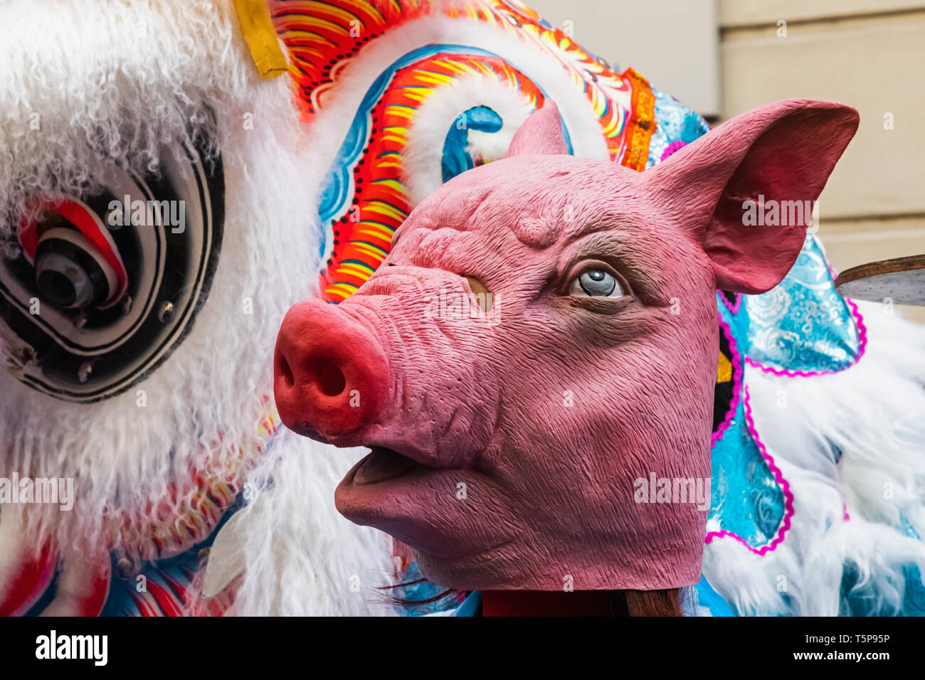 Animal masks chinese new year hi-res stock photography and images - Alamy