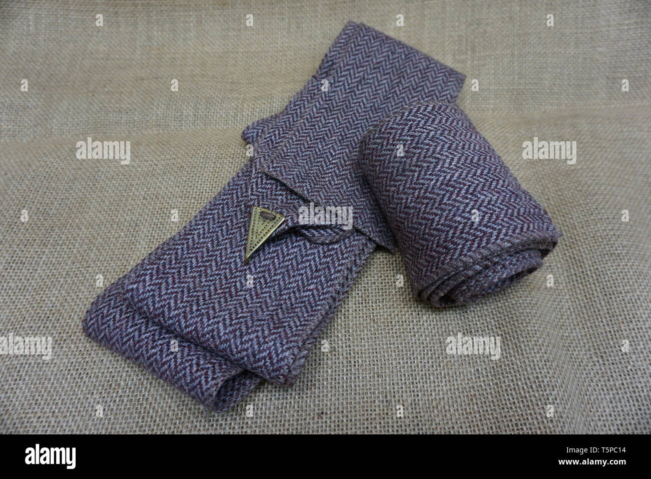 Leg bindings hi-res stock photography and images - Alamy