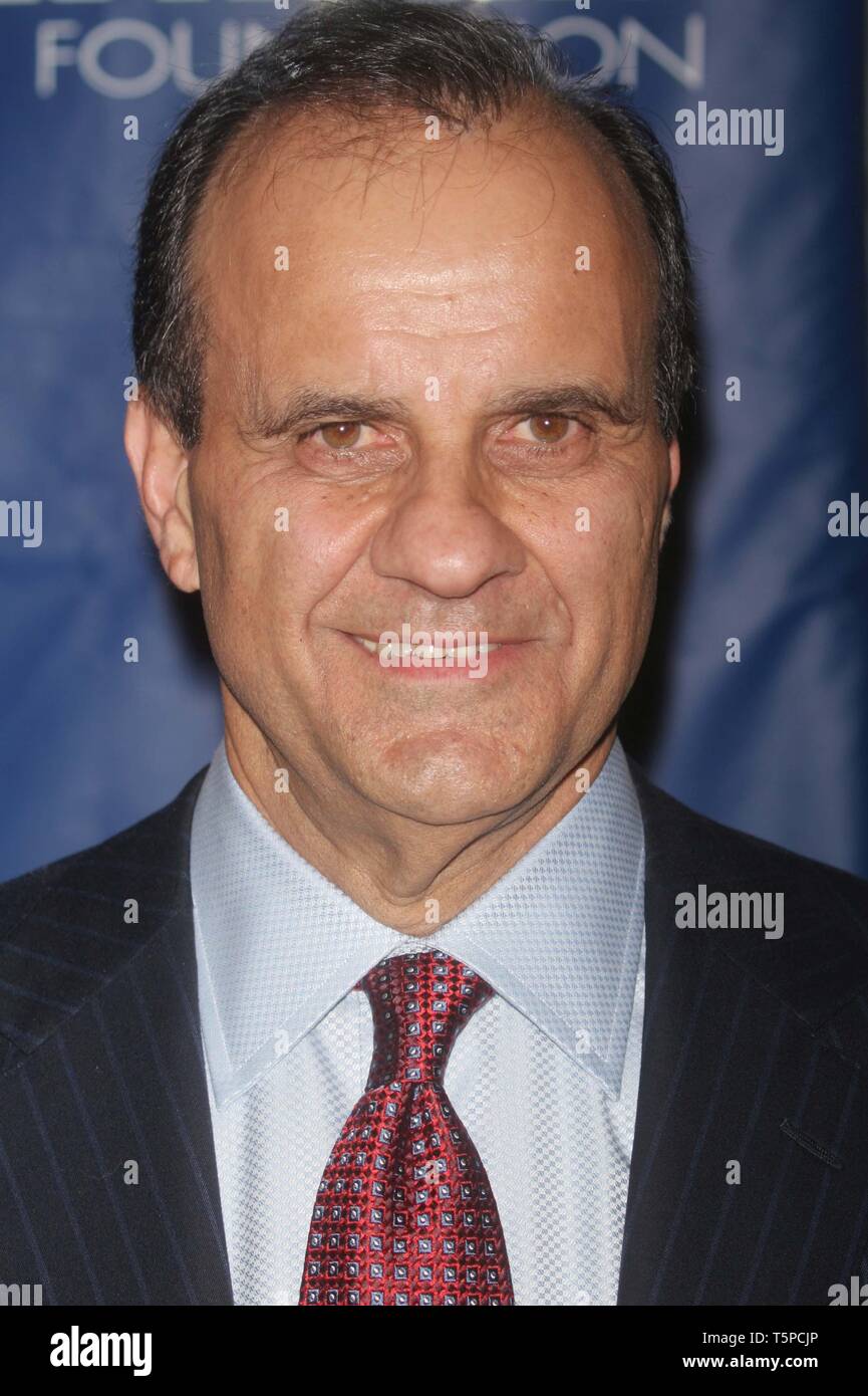 Joe Torre 2004 Photo By John Barrett/PHOTOlink.net Stock Photo - Alamy