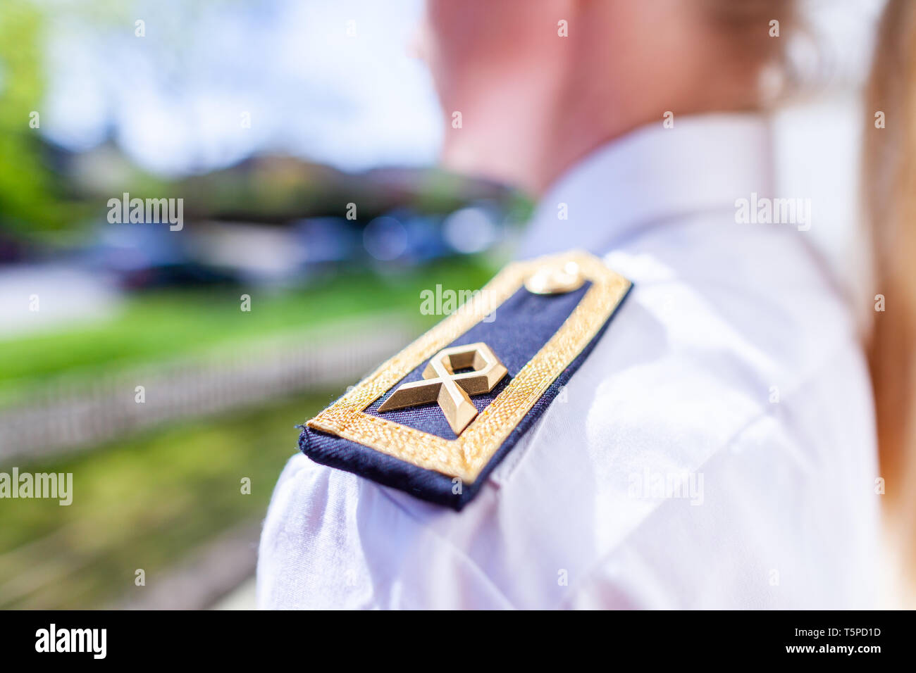 Bundeswehr soldiers in dress uniform hi-res stock photography and ...