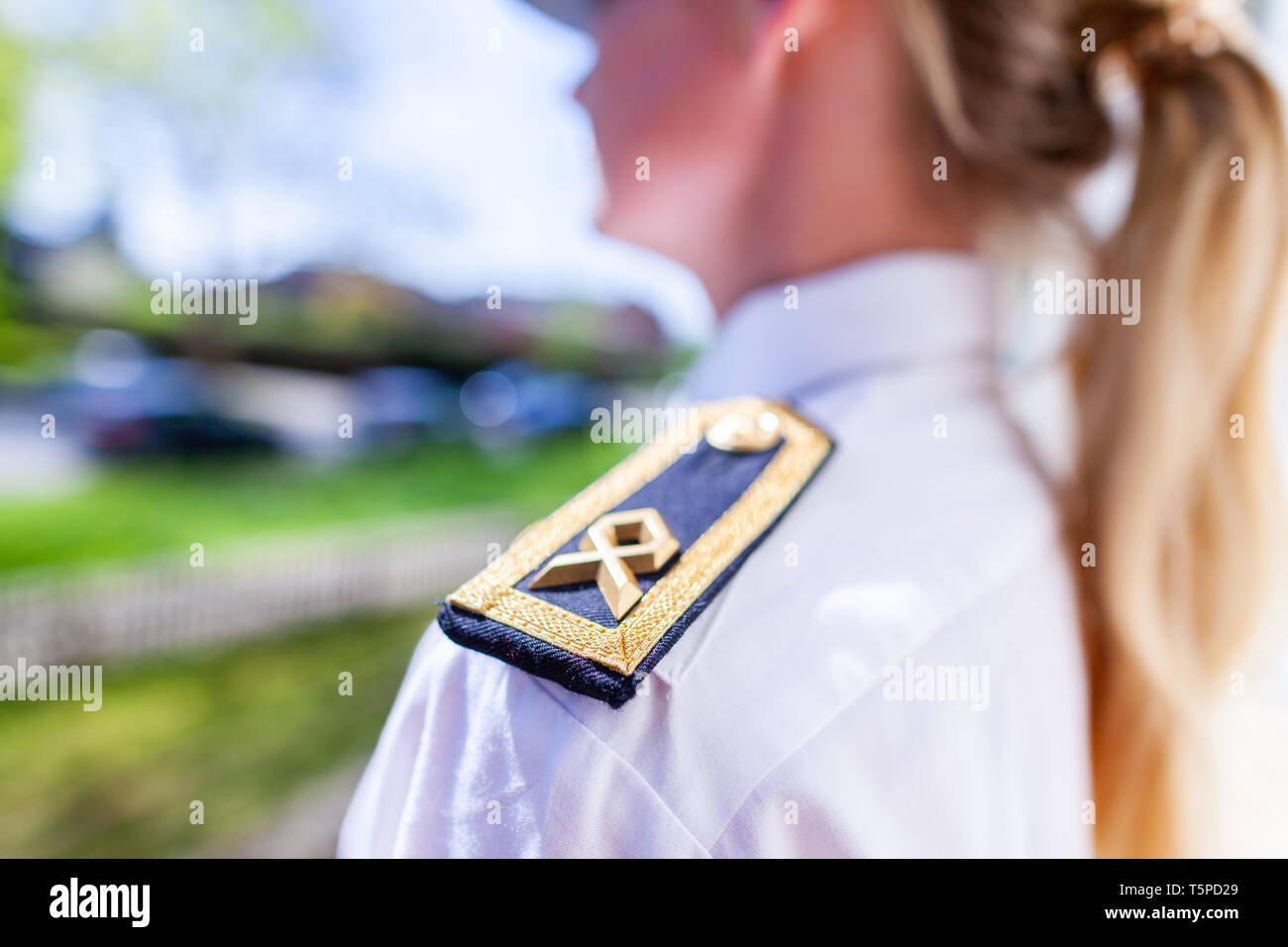 Bundeswehr soldiers in dress uniform hi-res stock photography and ...