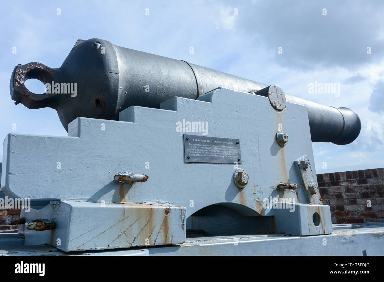 64 pounder gun at Henry VIII's Southsea Castle, Clarence Esplanade ...