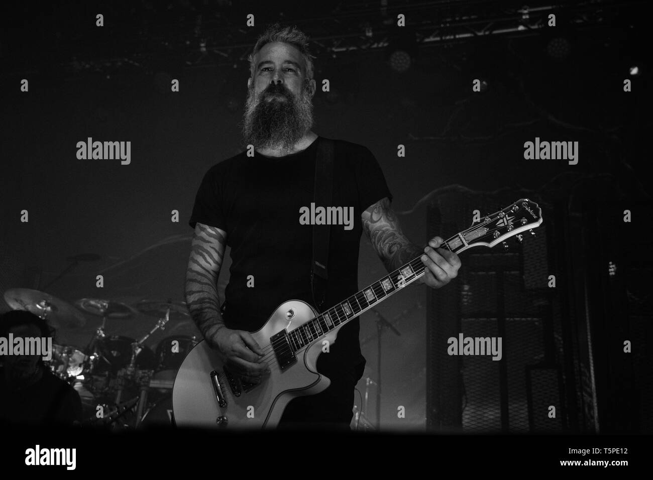 In flames like uk tour 2019 hi-res stock photography and images - Alamy