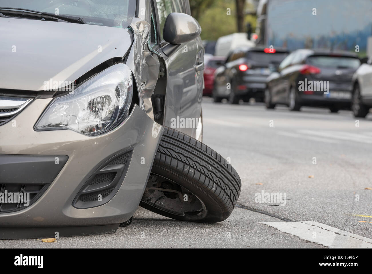 Car accident injury hi-res stock photography and images - Alamy
