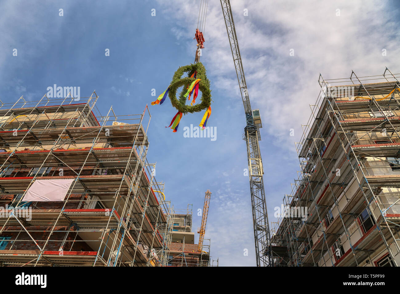 topping out wreath on construction site Stock Photo - Alamy