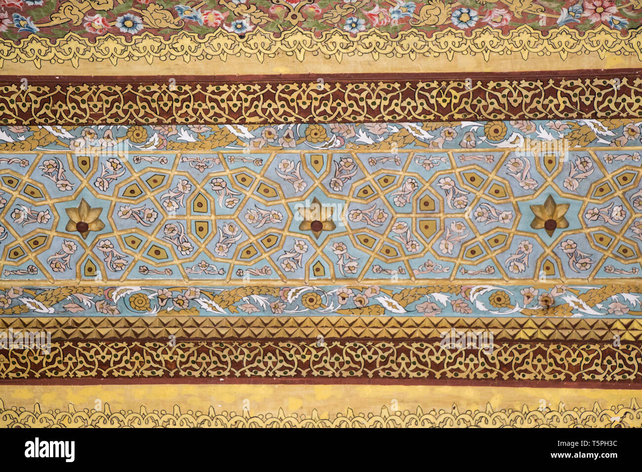 Floral art pattern example of the Ottoman time Stock Photo - Alamy