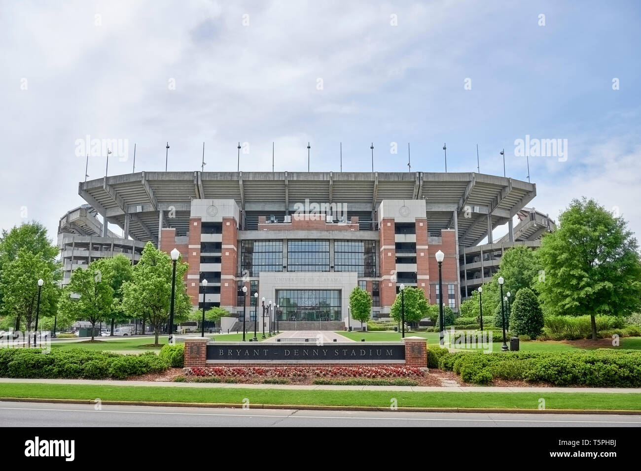 Bryant denny stadium hi-res stock photography and images - Alamy