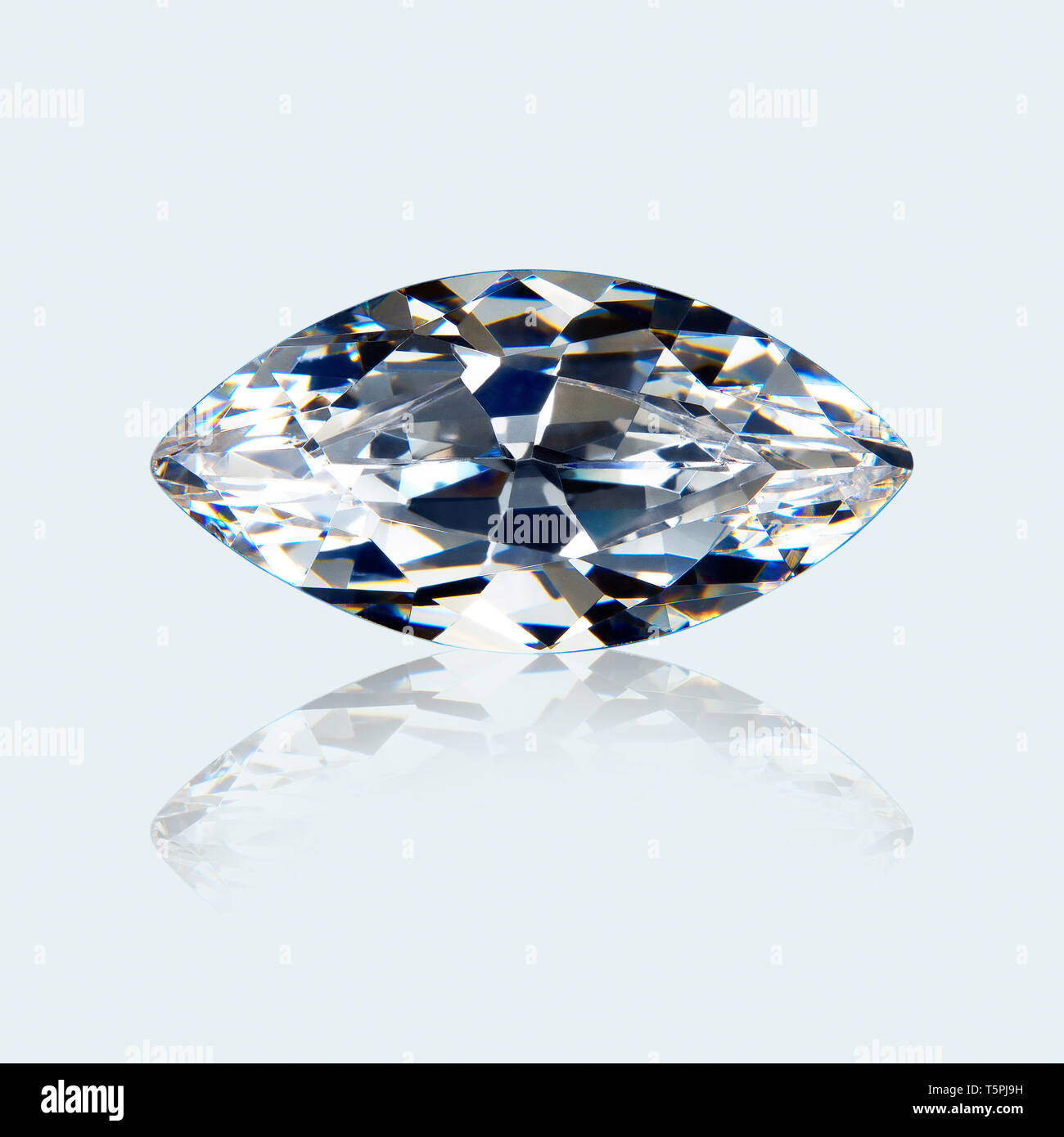 Marquise cut diamond hi-res stock photography and images - Alamy