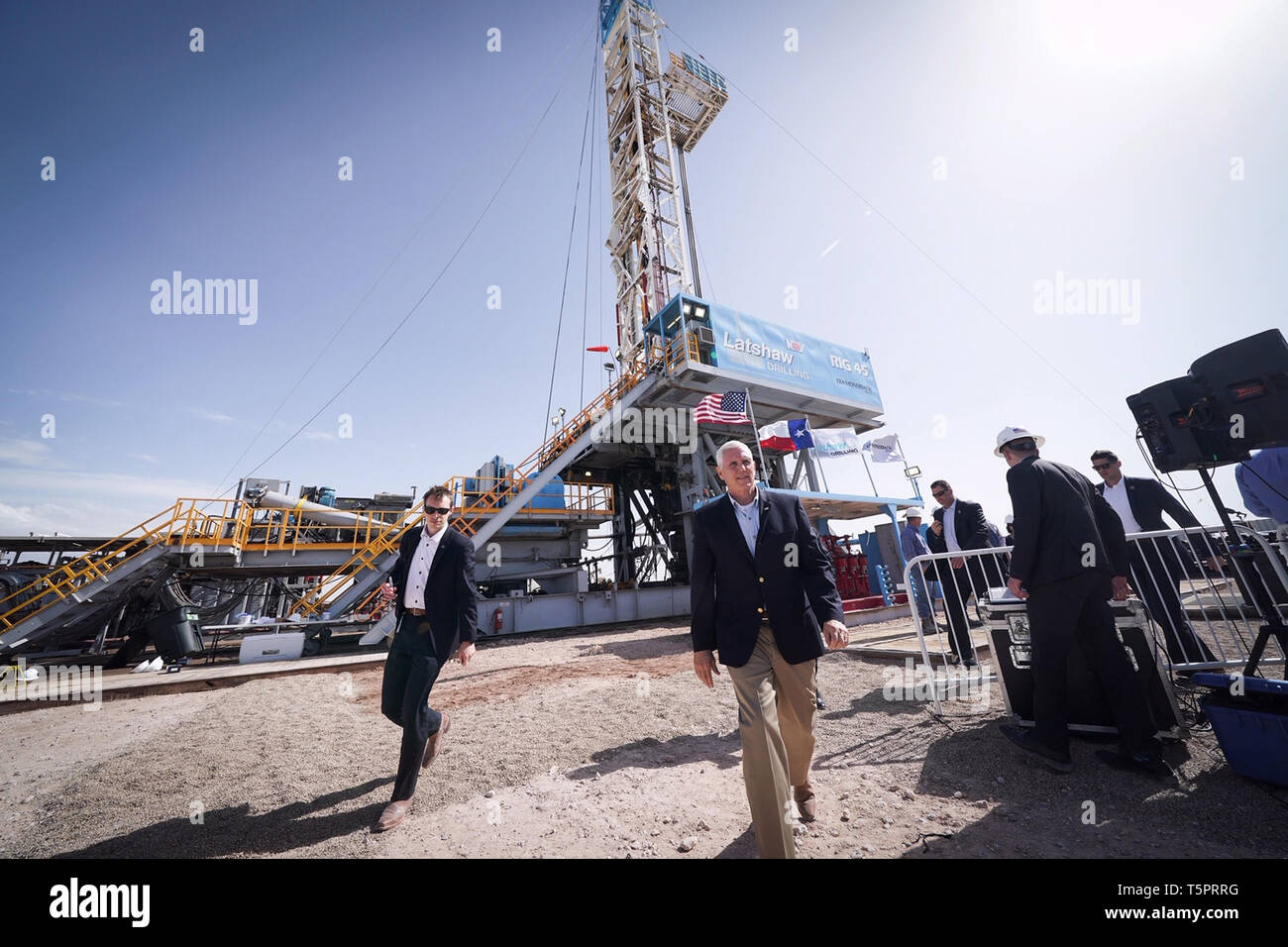 Latshaw drilling rig hi-res stock photography and images - Alamy