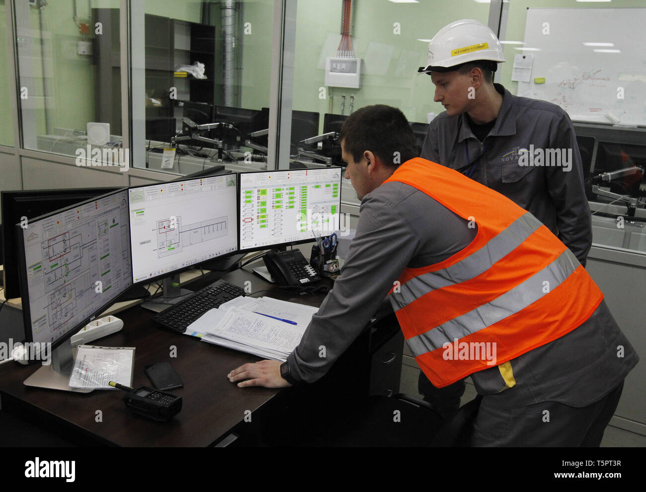 Chernobyl 1986 control room hi-res stock photography and images - Alamy