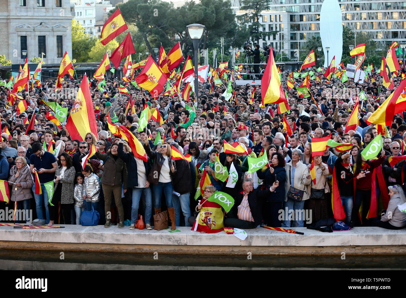 Right wing vox party hi-res stock photography and images - Alamy