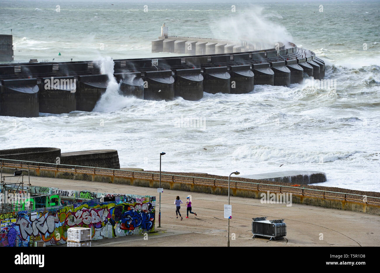 Brighton, UK. 27th Apr, 2019. Huge waves crash over Brighton Marina ...