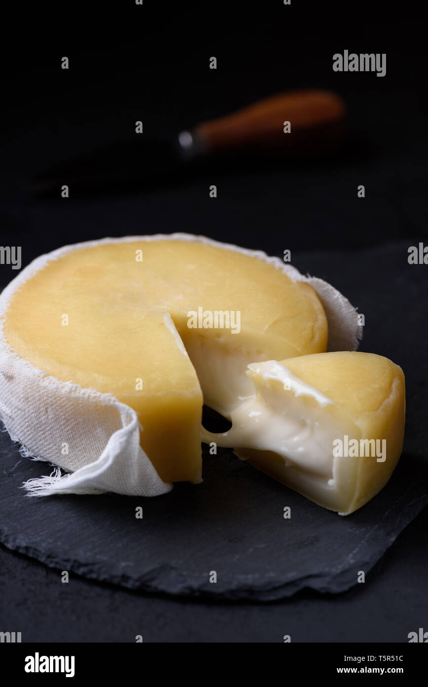 Ripened soft cheese hi-res stock photography and images - Alamy
