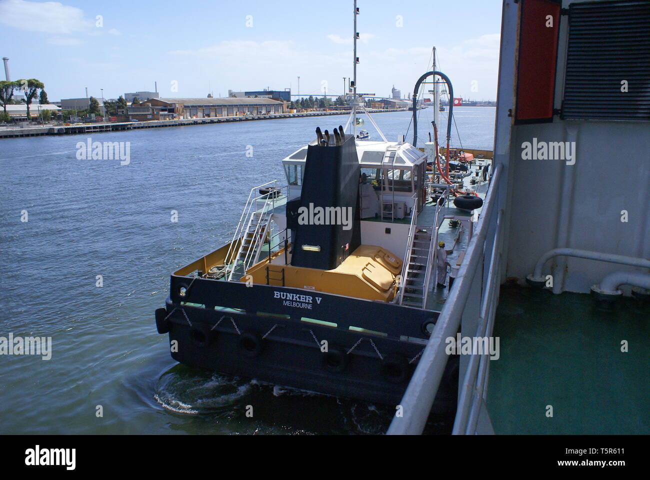 Bunker barge hi-res stock photography and images - Alamy