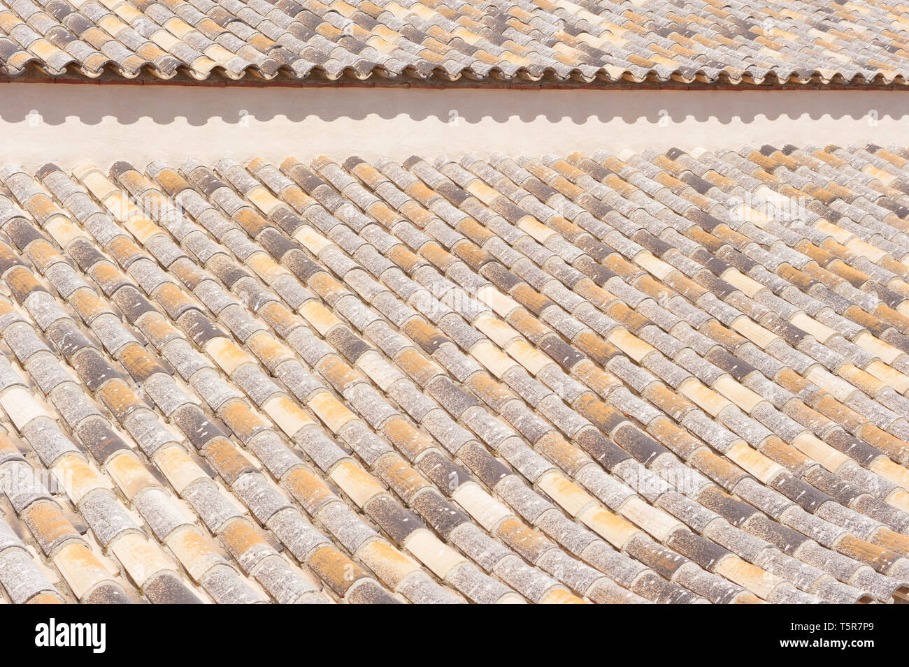 Roman roof tiles hi-res stock photography and images - Alamy