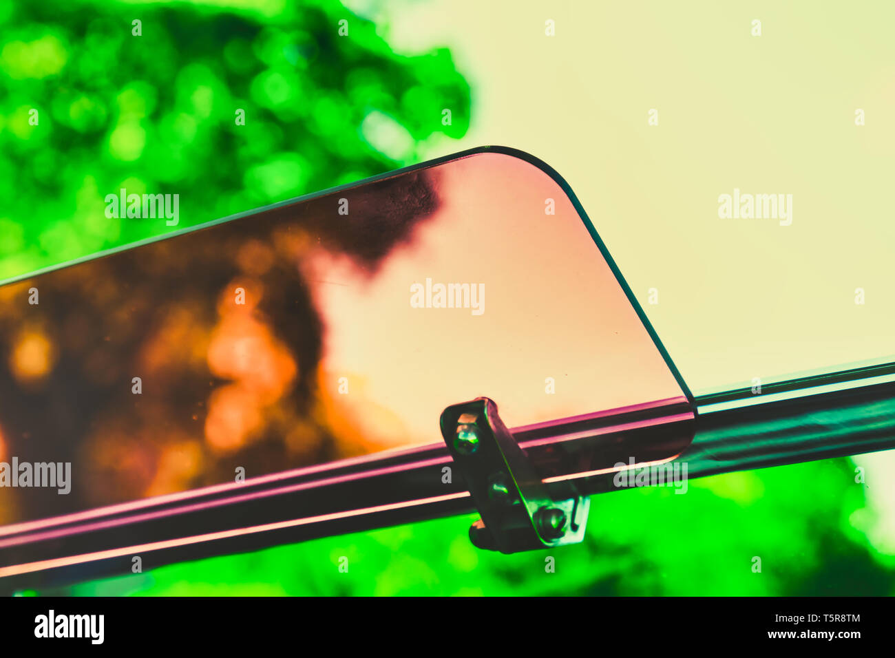 Sun Visor In Convertible Stock Photo Alamy sun-visor-in-convertible-stock-photo-alamy