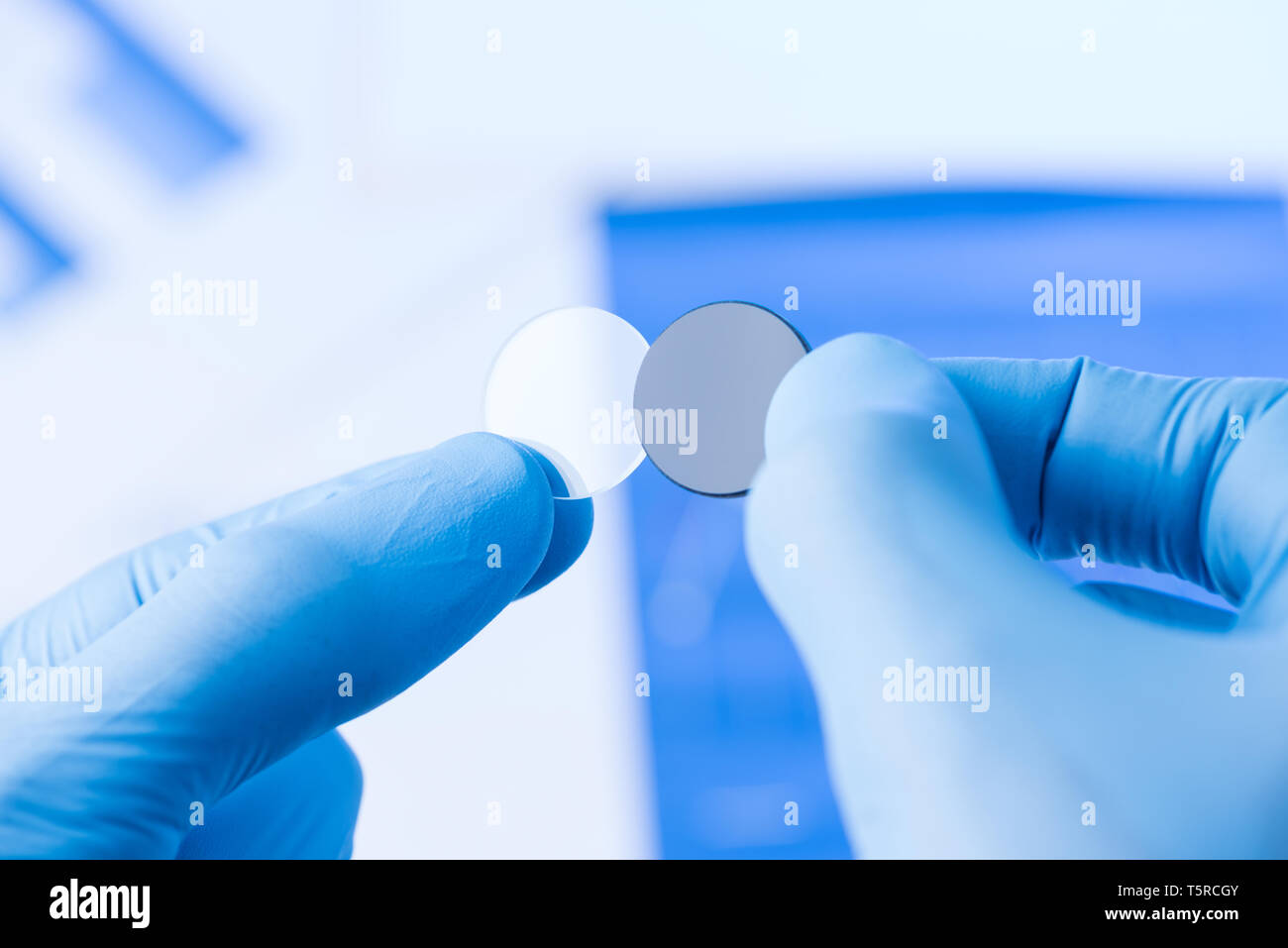 3d printed plastic hand hi-res stock photography and images - Alamy