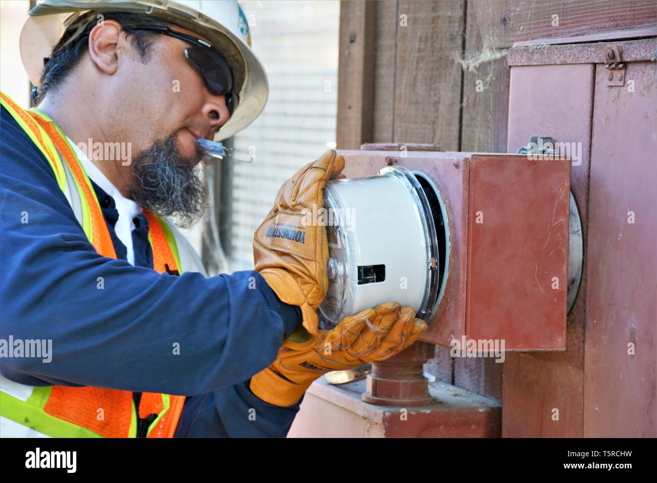 Electrical engineering building hi-res stock photography and images - Alamy