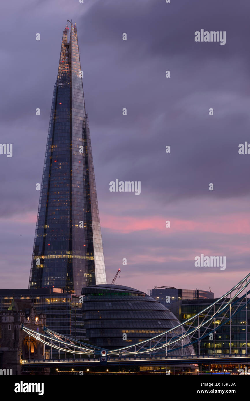 The shard sunset hi-res stock photography and images - Alamy