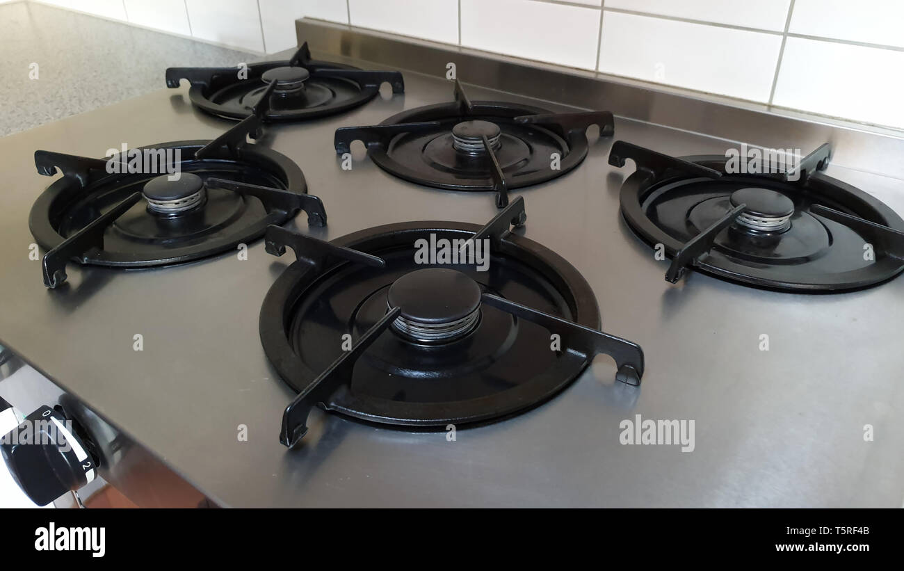Gas oven hob burner rings hi-res stock photography and images - Alamy