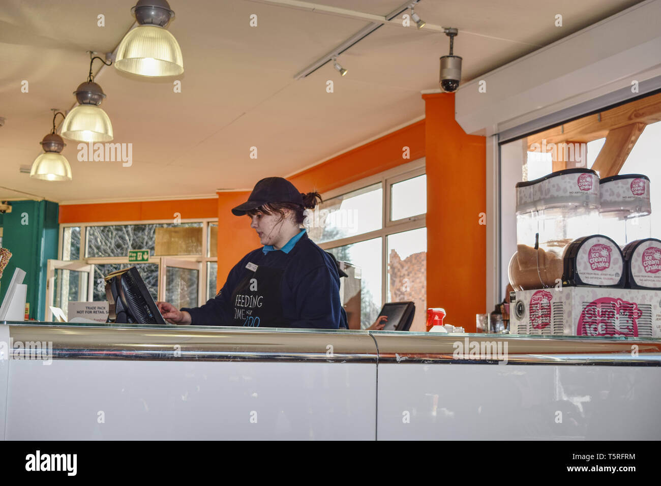eating in local place Stock Photo - Alamy