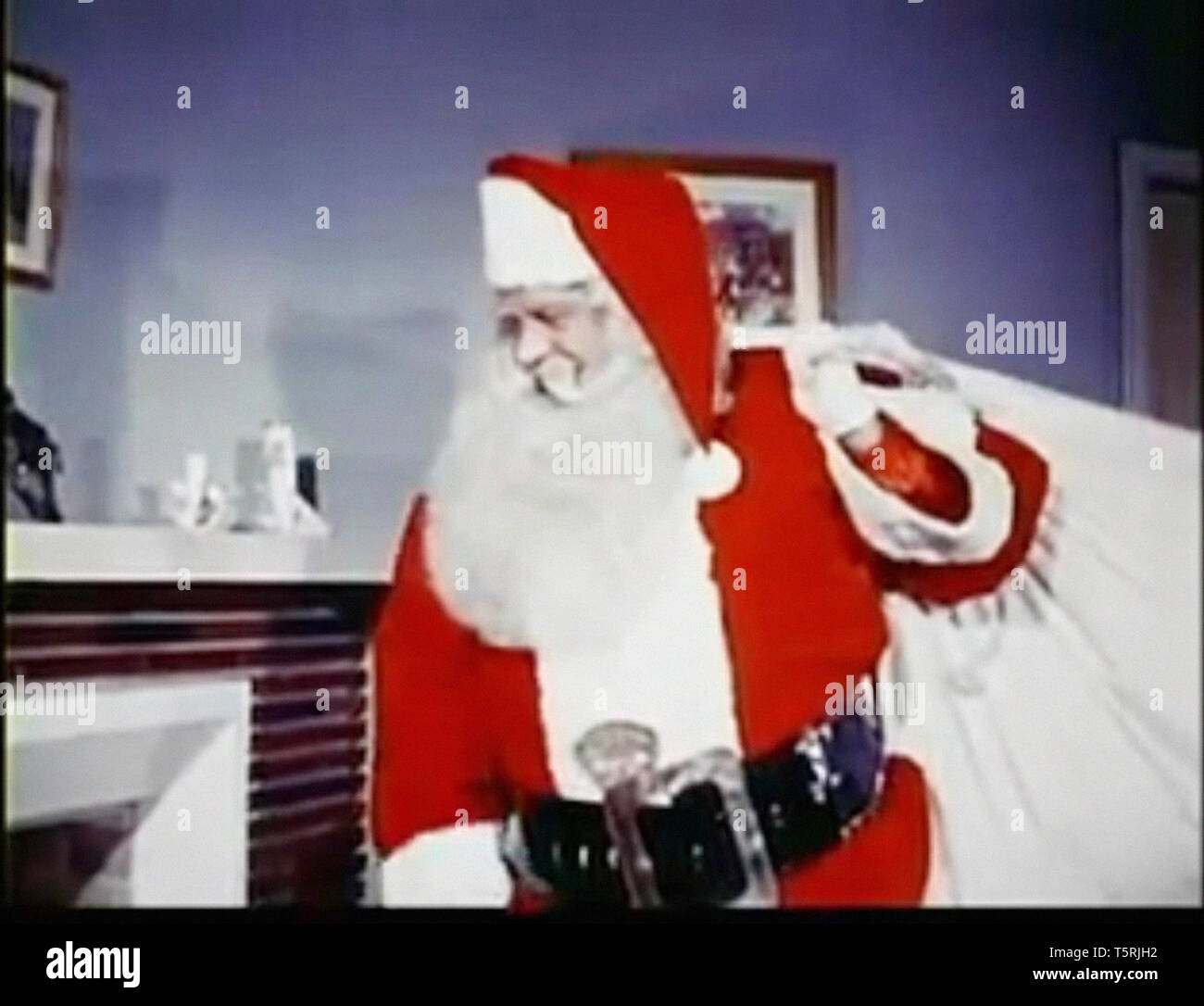 Santa reindeer 1950s hi-res stock photography and images - Alamy