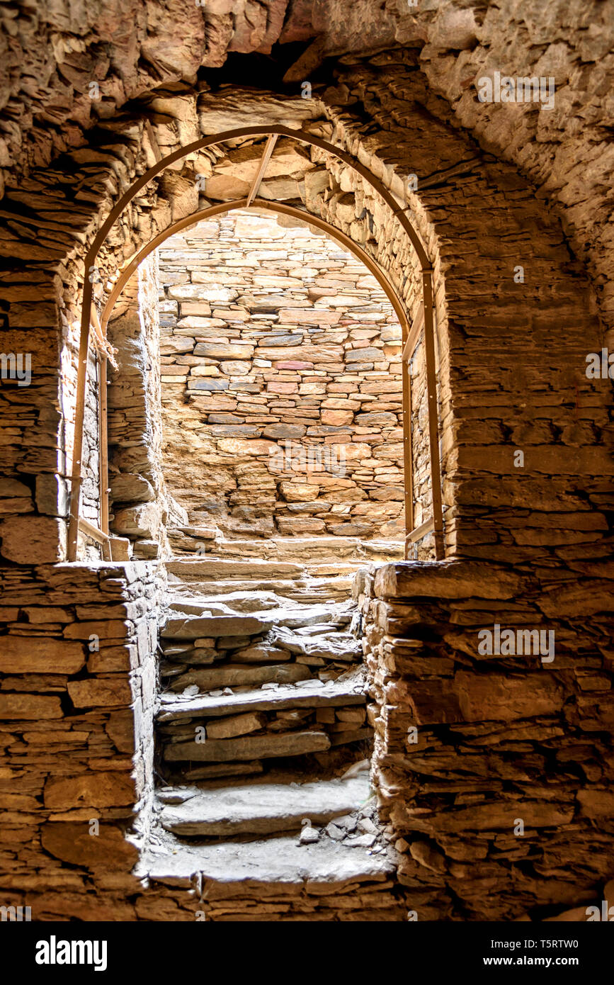 Parthian architecture hi-res stock photography and images - Alamy