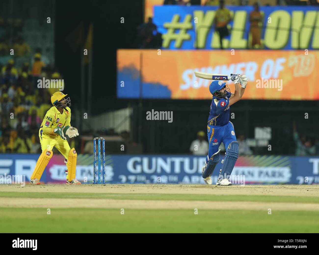 Dhoni csk hi-res stock photography and images - Alamy