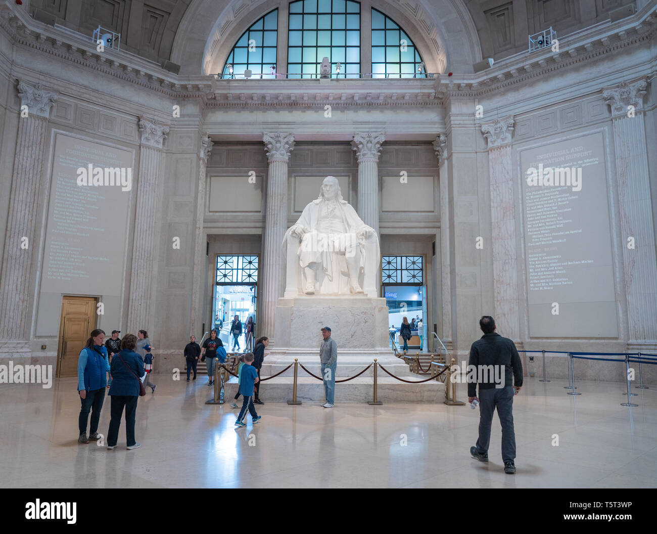 statue of Ben Franklin at the Franklin Institute, a science museum in ...