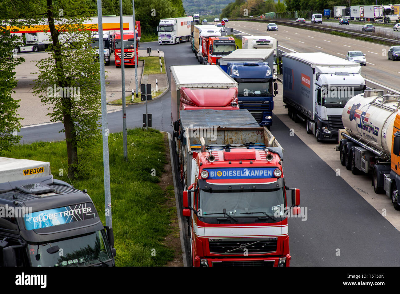 Rest area, Raststätte Siegburg, on the A3 motorway, Germany, northbound ...