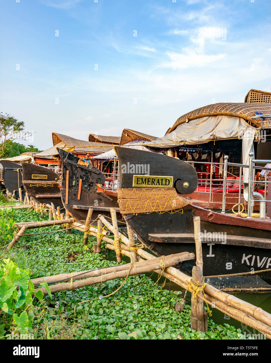 Barges moored in old hi-res stock photography and images - Alamy