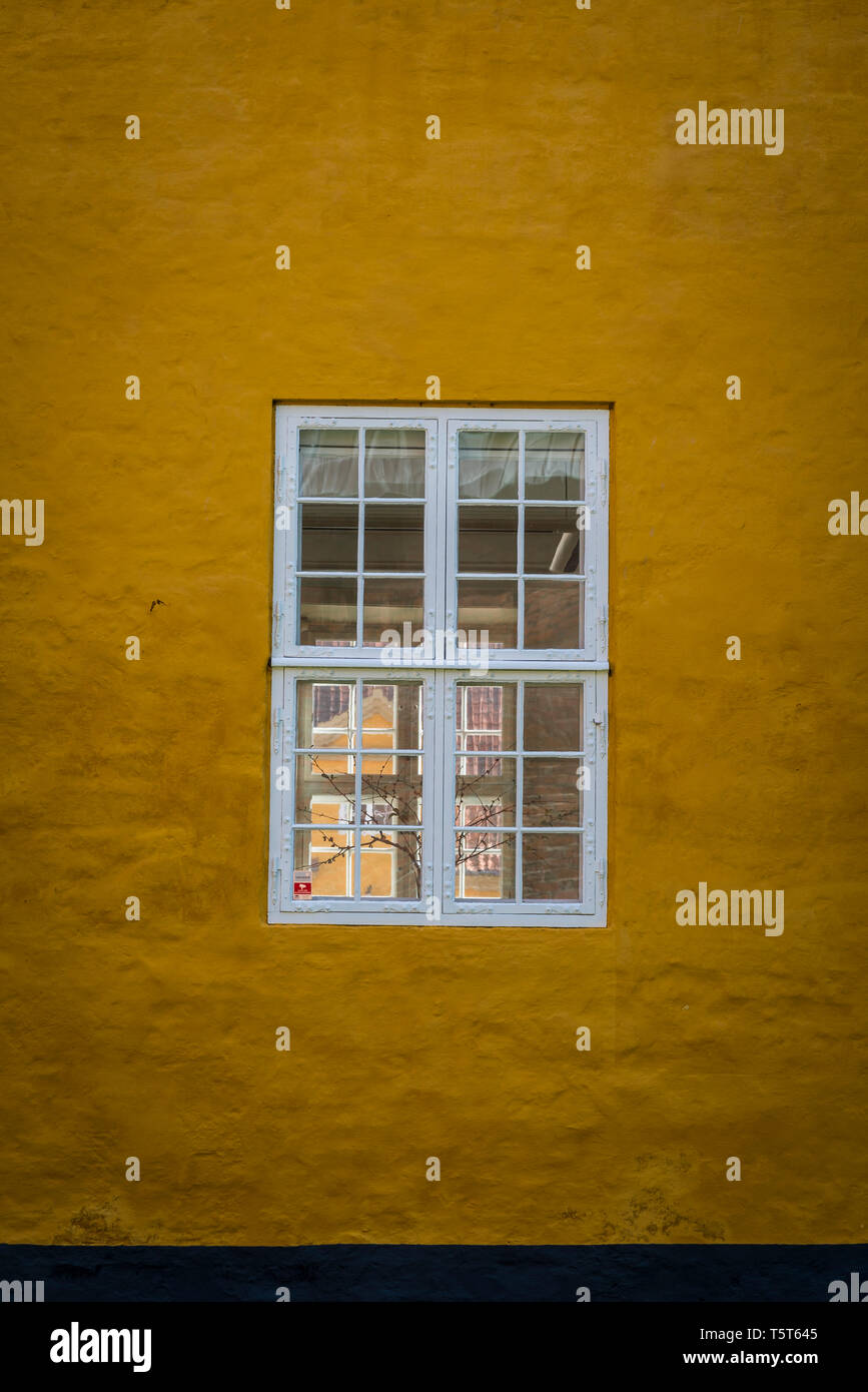 Window in an old house, Roskilde, Denmark Stock Photo - Alamy