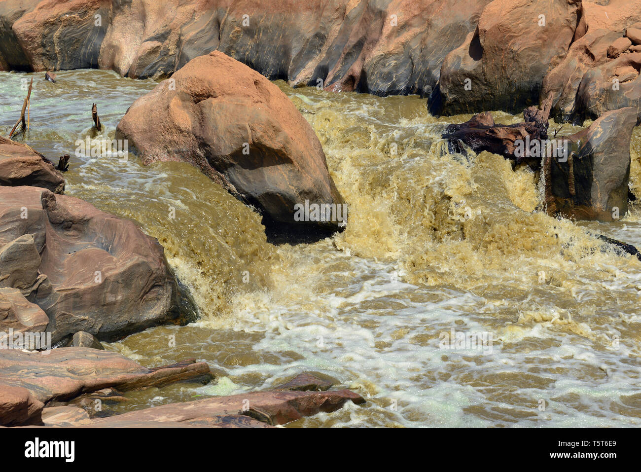Galana folyo hi-res stock photography and images - Alamy