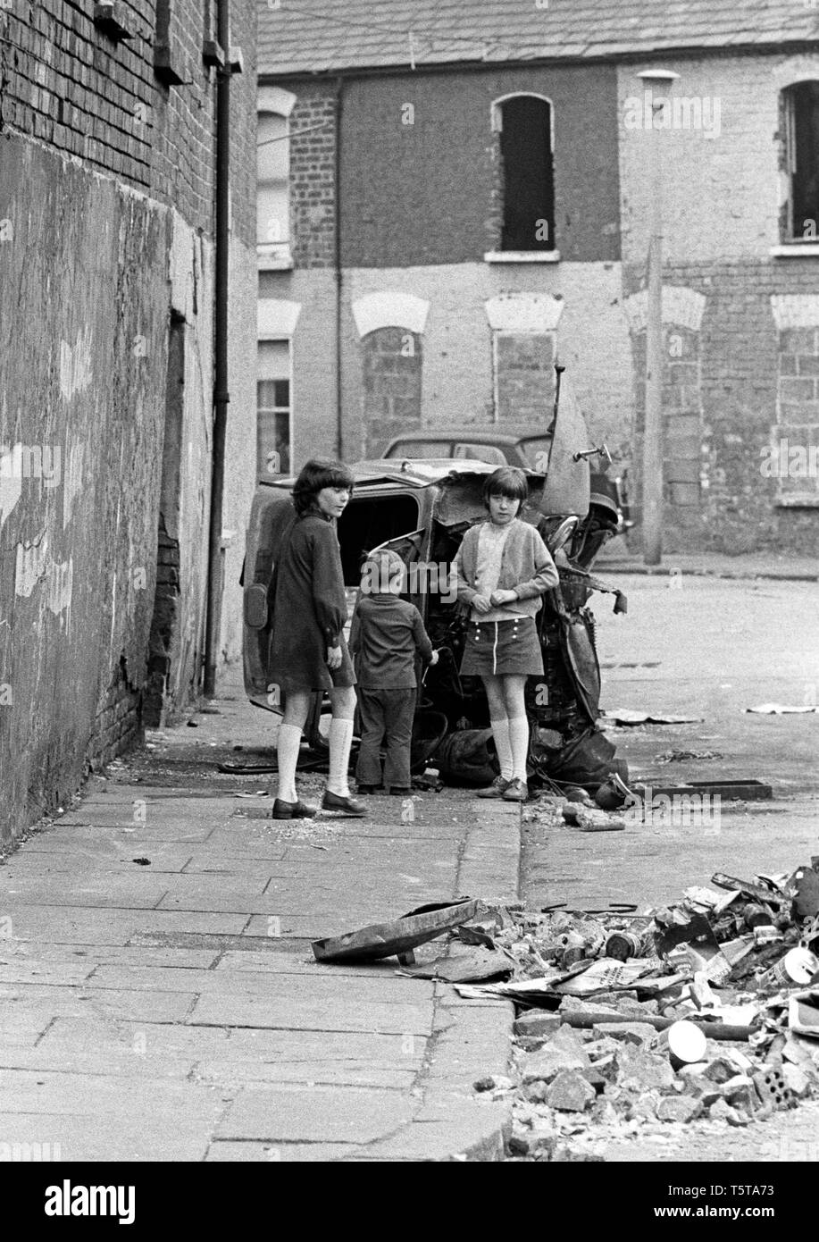Northern ireland 1970s hi-res stock photography and images - Alamy
