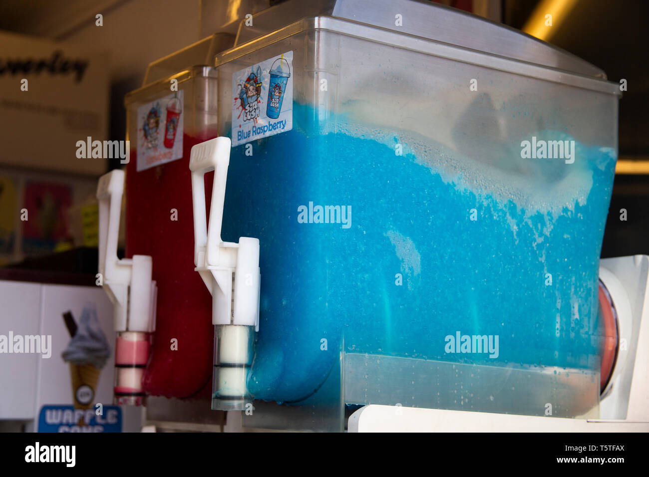 Slush machines hi-res stock photography and images - Alamy