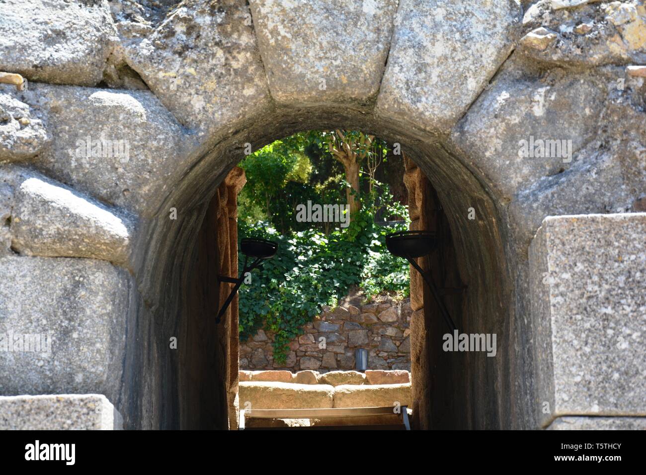 Roman ruins, arch Stock Photo - Alamy