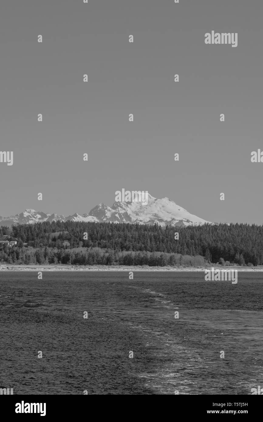 Mount Baker Monochrome Stock Photo - Alamy