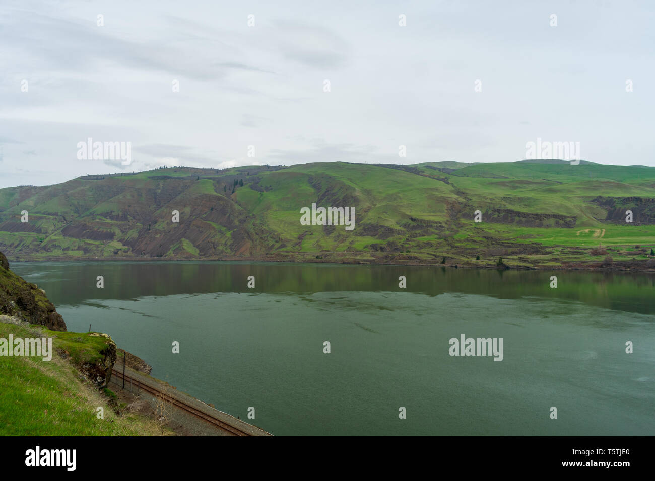 Columbia river gorge lookout hi-res stock photography and images - Alamy