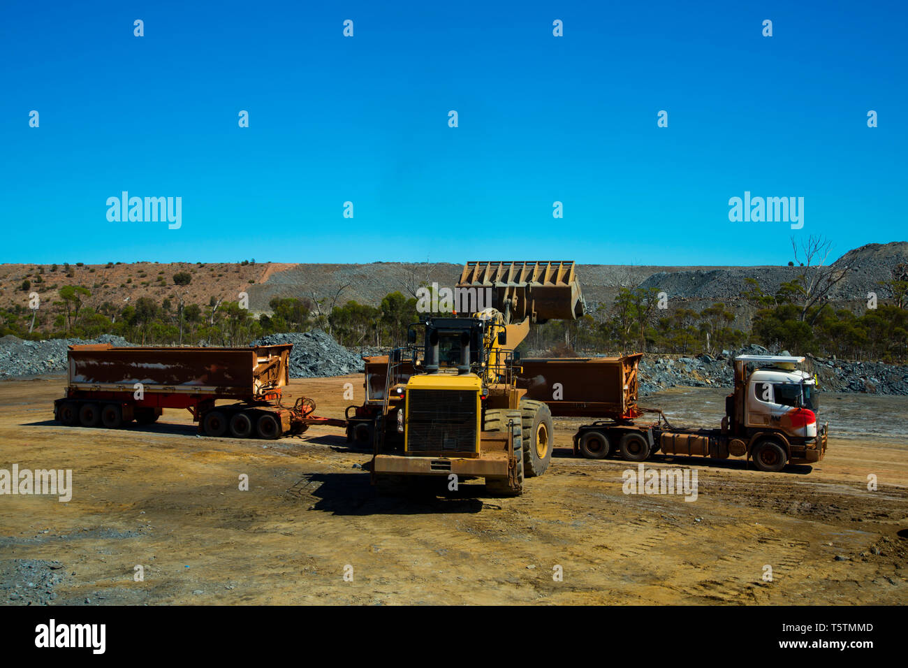 Mining ore hi-res stock photography and images - Alamy
