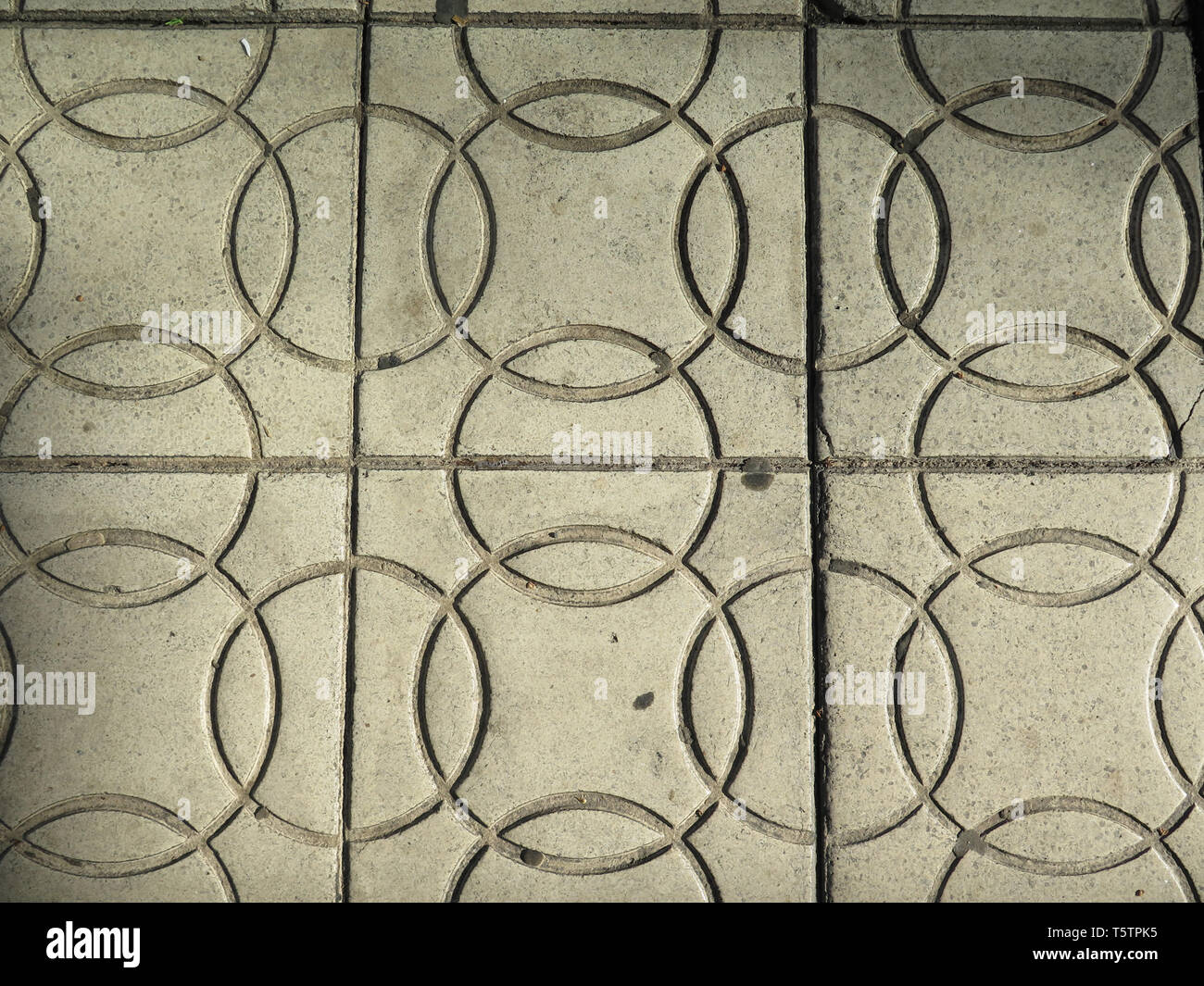 Interlocking circles hi-res stock photography and images - Alamy
