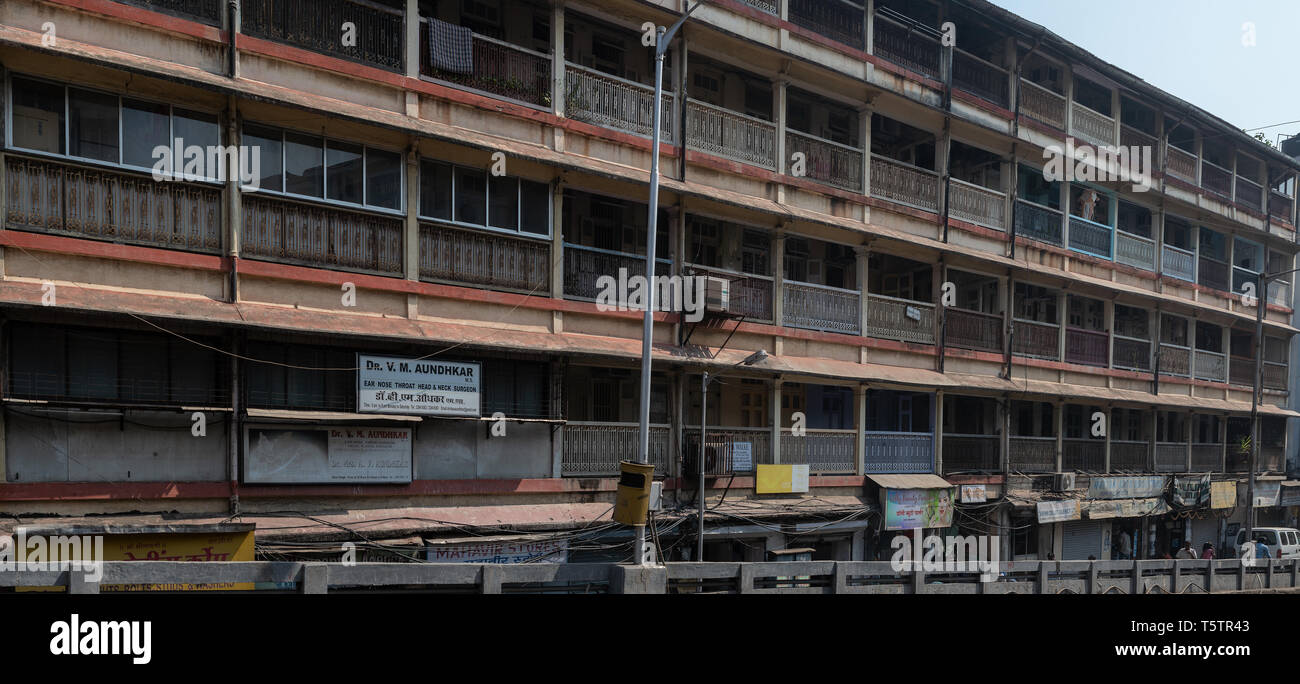 29-nov-2017-four storey Old housing complex (Chawl),canedi bridge ...