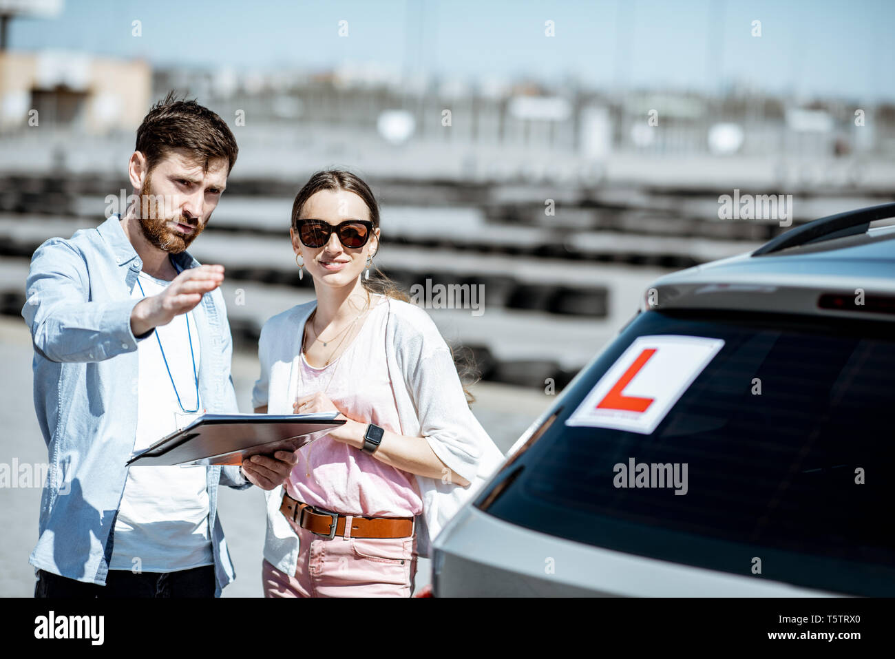 Driver lesson hi-res stock photography and images - Alamy