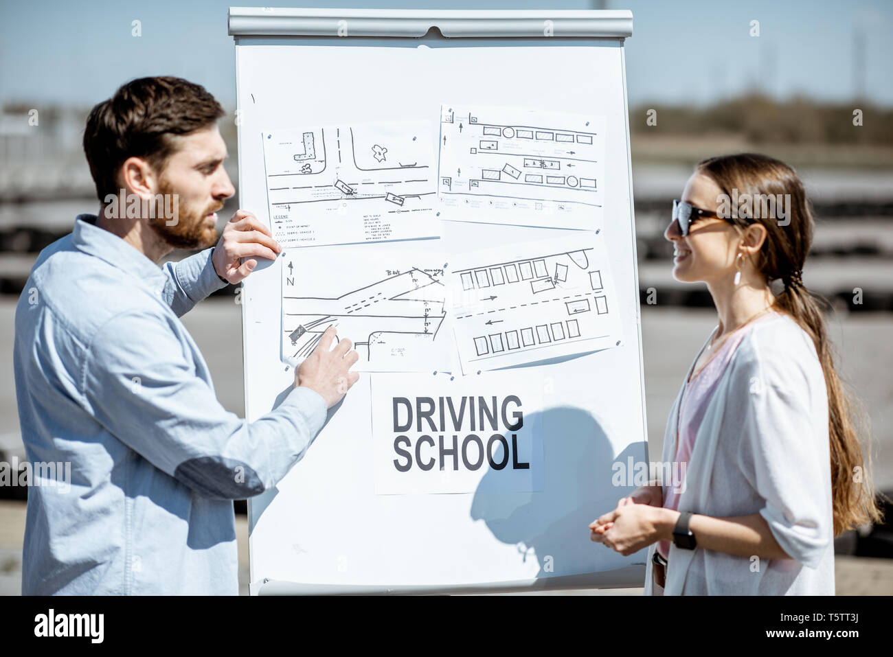 School driver education class hi-res stock photography and images - Alamy