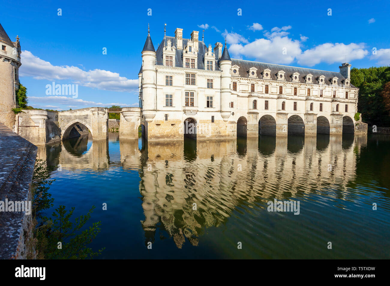 Chateau de Chenonceau is a french castle spanning the River Cher near ...
