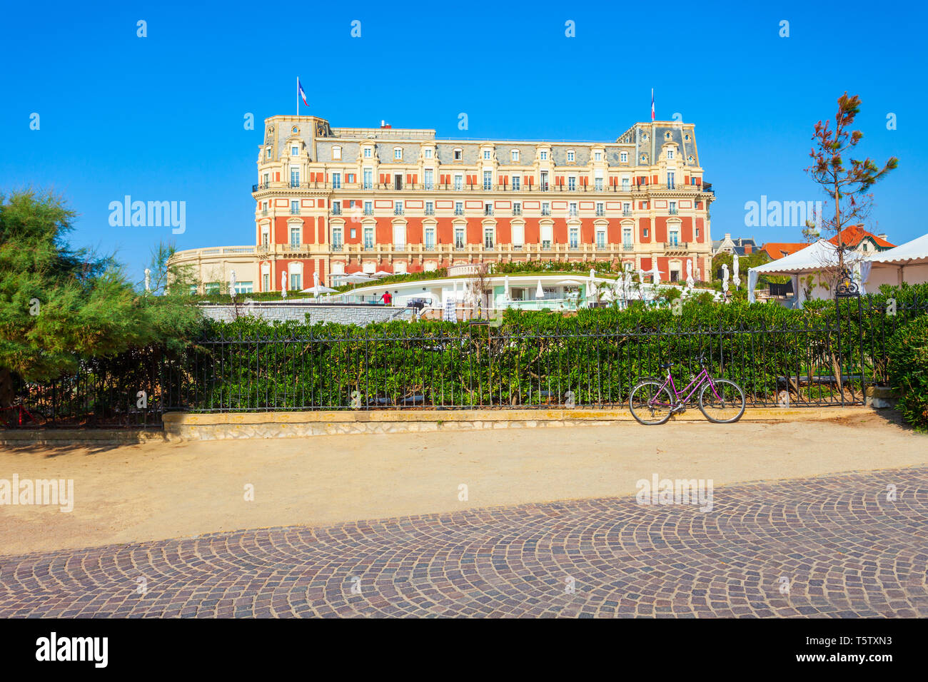 Continental palace hi-res stock photography and images - Alamy