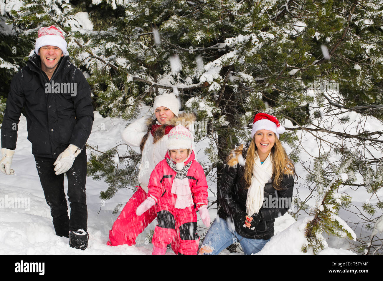 Happy kids christmas hi-res stock photography and images - Alamy