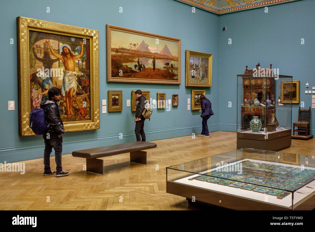 Public art gallery hi-res stock photography and images - Alamy