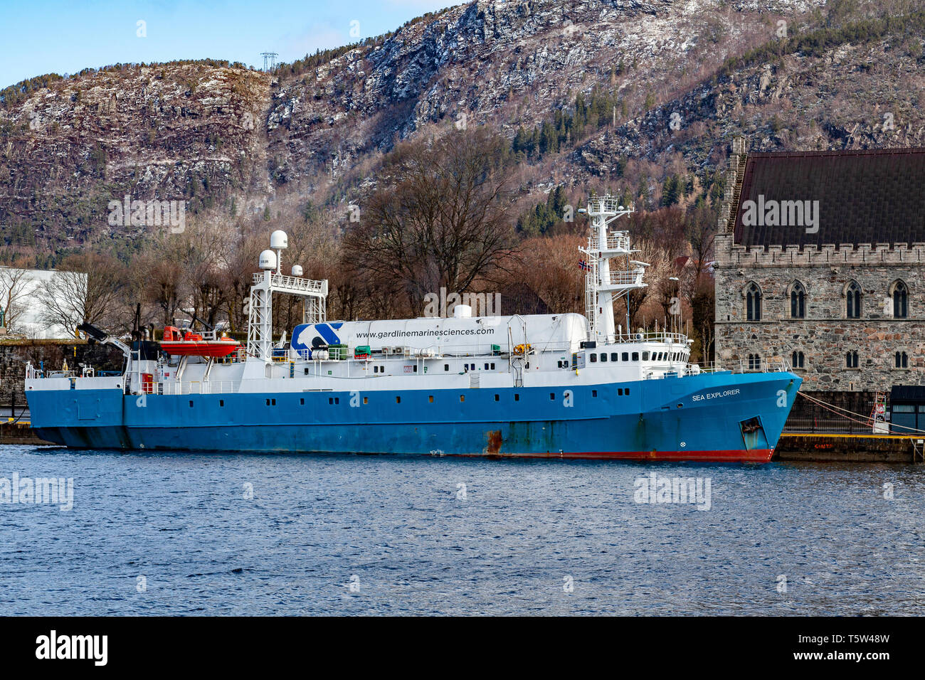 Survey research ship boat hi-res stock photography and images - Alamy