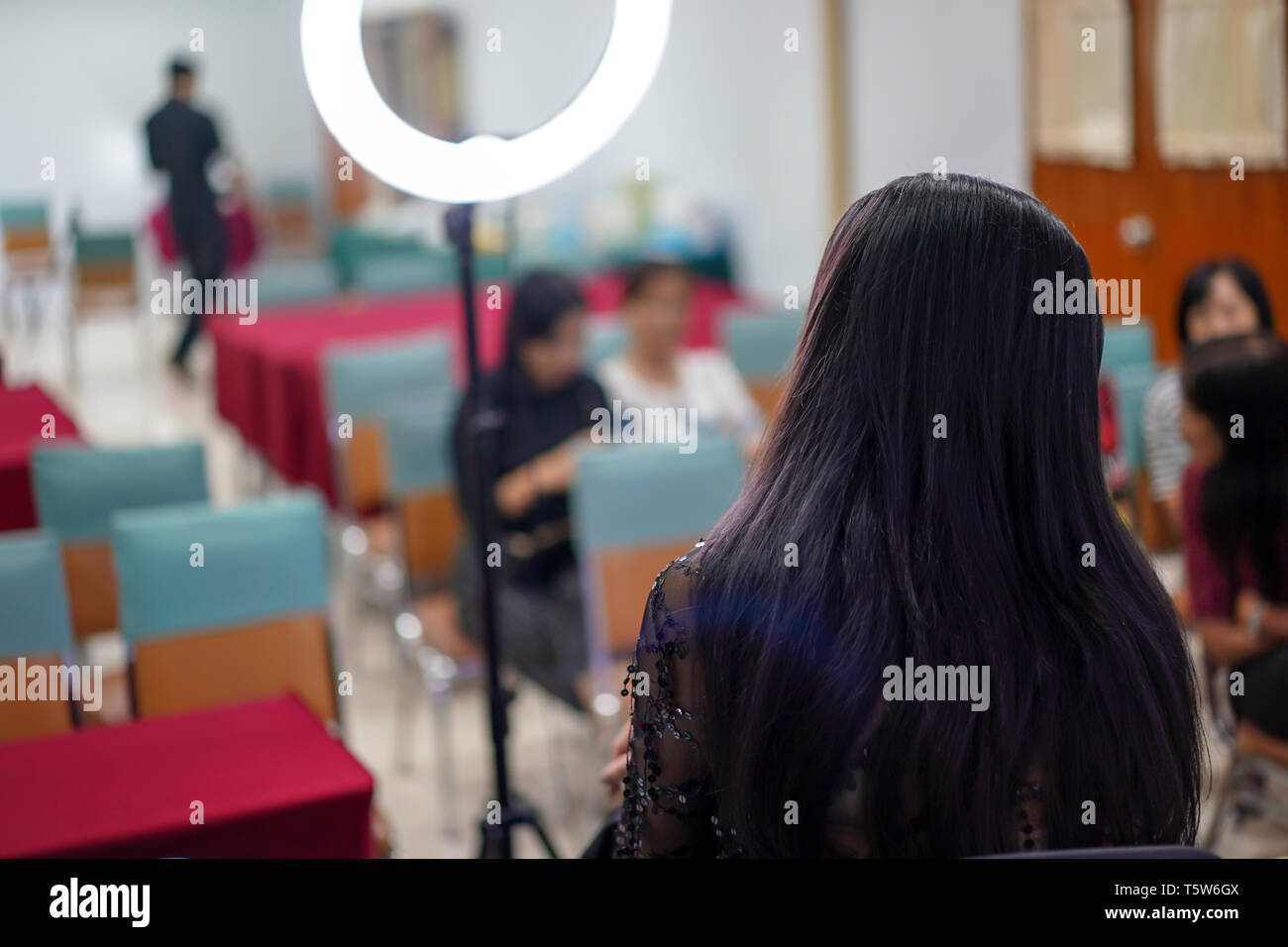 Female lecturer stage hi-res stock photography and images - Alamy